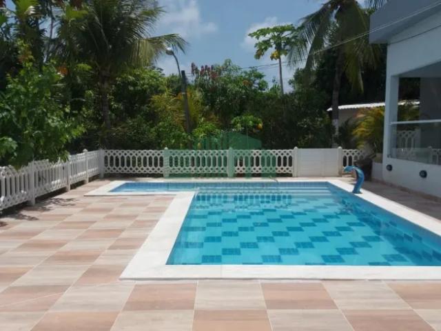 Fazenda/Sítio com 3 Quartos e 3 banheiros à Venda, 4200 m² por R$ 1.000.000