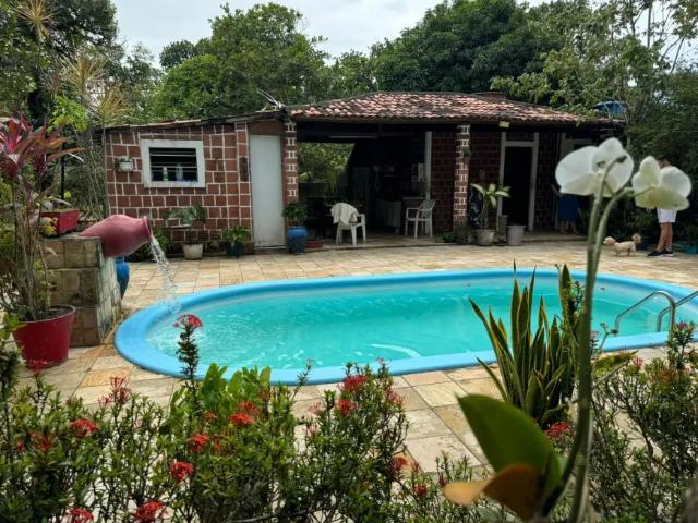 Fazenda/Sítio com 3 Quartos e 3 banheiros à Venda, 4579 m² por R$ 350.000