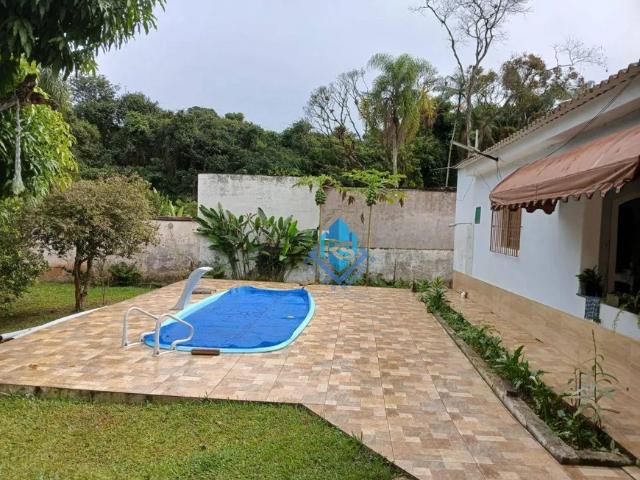 Fazenda/Sítio com 3 Quartos e 4 banheiros à Venda, 2200 m² por R$ 500.000