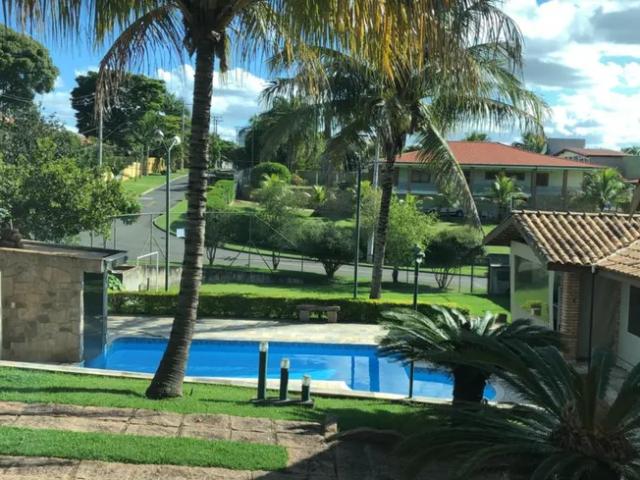 Fazenda/Sítio com 3 Quartos e 4 banheiros à Venda, 308 m² por R$ 1.260.000