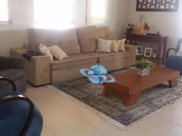 Fazenda/Sítio com 3 Quartos e 4 banheiros à Venda, 300 m² por R$ 1.380.000