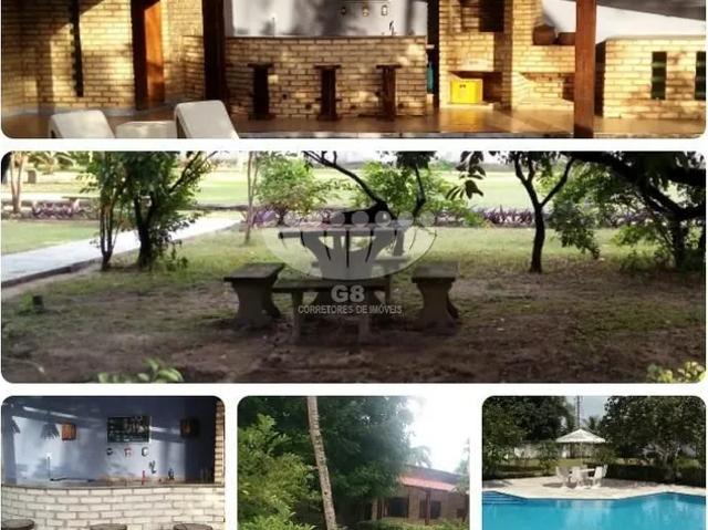 Fazenda/Sítio com 3 Quartos e 5 banheiros à Venda, 510 m² por R$ 2.200.000