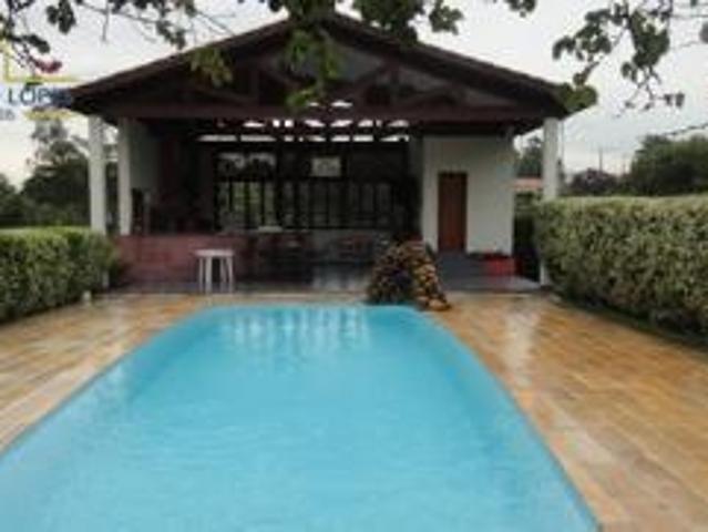 Fazenda/Sítio com 3 Quartos e 6 banheiros à Venda, 470 m² por R$ 1.080.000