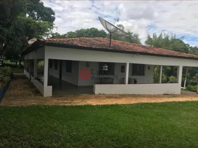 Fazenda/Sítio com 4 Quartos e 1 banheiro à Venda, 5747 m² por R$ 350.000