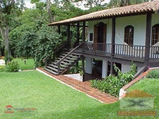Fazenda/Sítio com 4 Quartos e 1 banheiro à Venda, 10000 m² por R$ 2.000.000