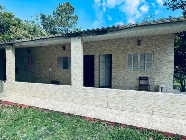 Fazenda/Sítio com 4 Quartos e 1 banheiro à Venda, 200 m² por R$ 500.000