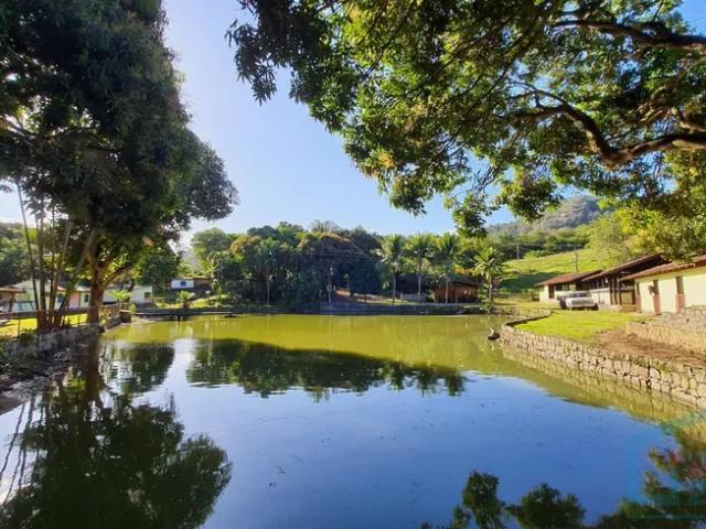 Fazenda/Sítio com 4 Quartos e 3 banheiros à Venda, 80000 m² por R$ 8.000.000