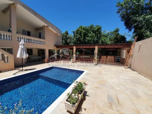 Fazenda/Sítio com 4 Quartos e 4 banheiros à Venda, 600 m² por R$ 1.100.000