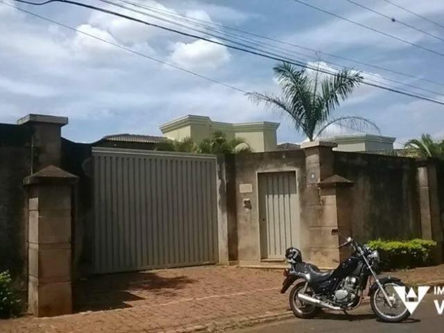 Fazenda/Sítio com 4 Quartos e 5 banheiros à Venda, 700 m² por R$ 3.300.000