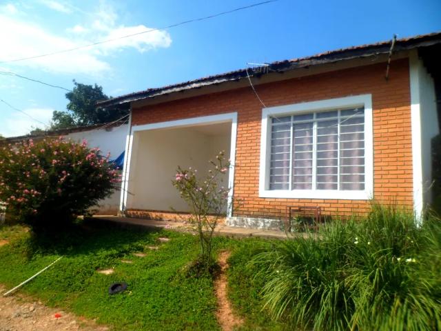 Fazenda/Sítio com 5 Quartos e 3 banheiros à Venda, 250 m² por R$ 1.150.000