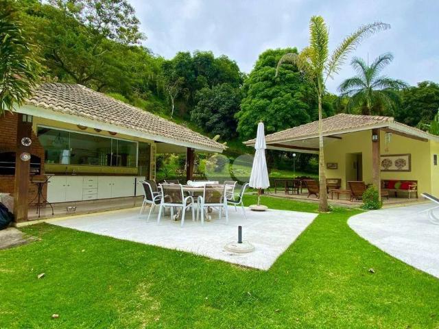 Fazenda/Sítio com 5 Quartos e 4 banheiros à Venda, 121 m² por R$ 7.000.000