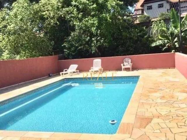Fazenda/Sítio com 5 Quartos e 4 banheiros à Venda, 550 m² por R$ 1.295.000