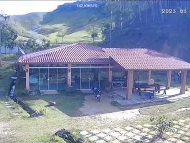 Fazenda/Sítio com 5 Quartos e 4 banheiros à Venda, 656000 m² por R$ 3.000.000