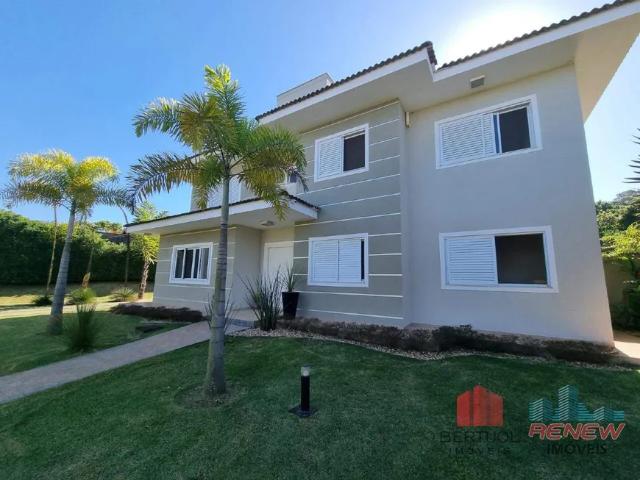 Fazenda/Sítio com 5 Quartos e 5 banheiros à Venda, 400 m² por R$ 3.500.000