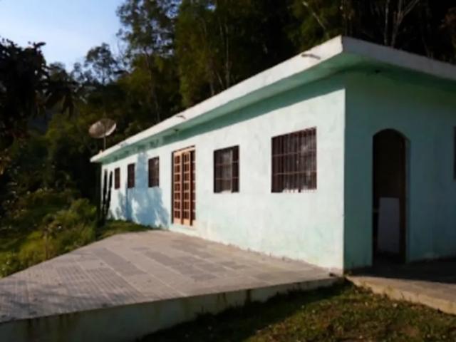 Fazenda/Sítio com 5 Quartos e 5 banheiros à Venda, 890000 m² por R$ 799.000