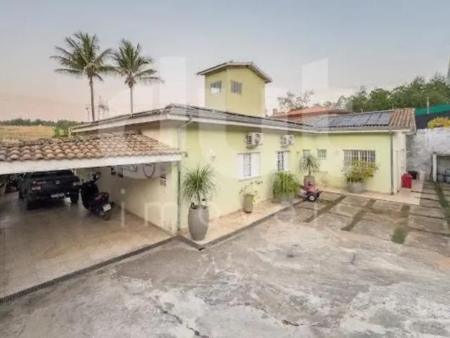 Fazenda/Sítio com 5 Quartos e 7 banheiros à Venda, 635 m² por R$ 1.100.000