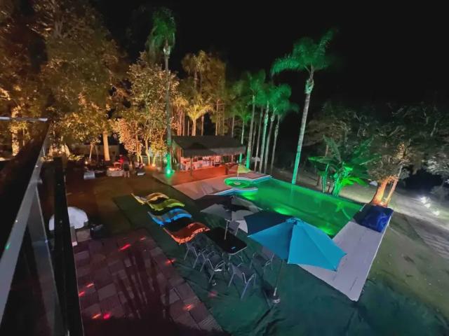Fazenda/Sítio com 6 Quartos e 6 banheiros à Venda, 460 m² por R$ 500.000