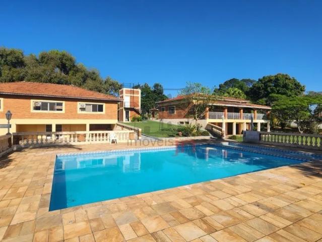 Fazenda/Sítio com 6 Quartos e 6 banheiros à Venda, 5000 m² por R$ 1.400.000
