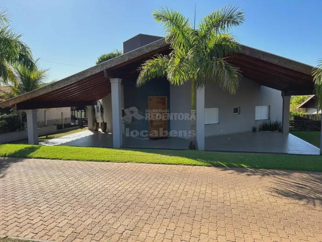Fazenda/Sítio com 6 Quartos e 8 banheiros à Venda, 643 m² por R$ 5.000.000