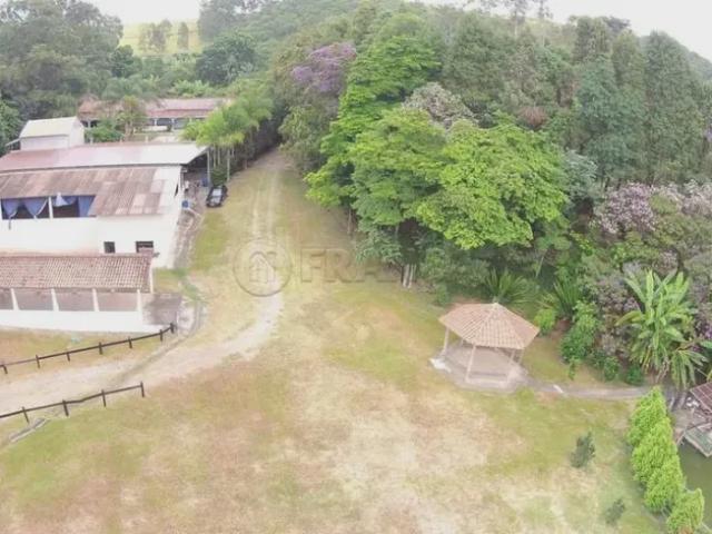 Fazenda/Sítio com 7 Quartos à Venda, 108000 m² por R$ 2.130.000