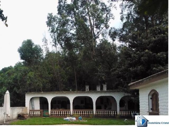 Fazenda/Sítio com 7 Quartos e 4 banheiros à Venda, 2000 m² por R$ 1.200.002