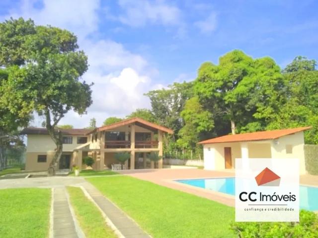 Fazenda/Sítio com 7 Quartos e 4 banheiros à Venda, 525 m² por R$ 1.400.000