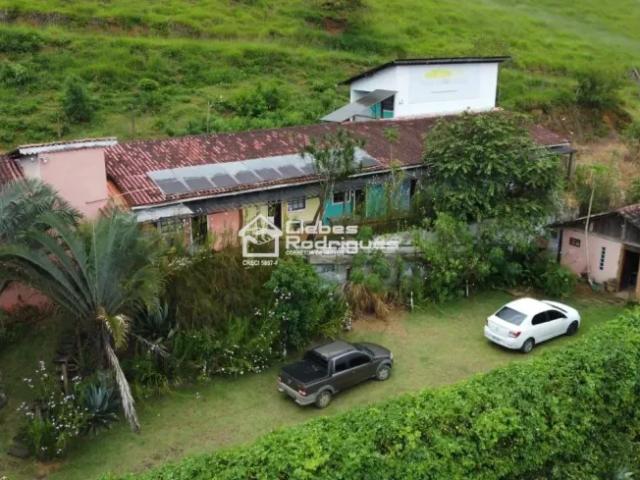 Fazenda/Sítio com 7 Quartos e 9 banheiros à Venda, 750 m² por R$ 500.000