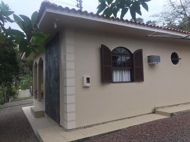 Fazenda/Sítio com 8 Quartos à Venda, 99 m² por R$ 1.800.000