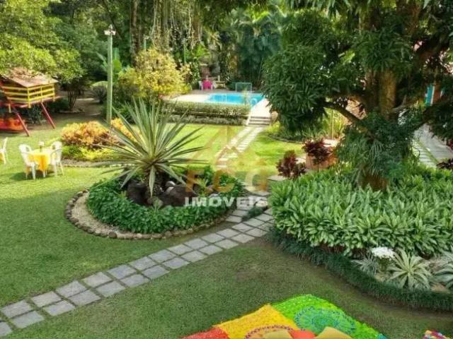 Fazenda/Sítio com 8 Quartos e 1 banheiro à Venda, 8000 m² por R$ 2.000.000