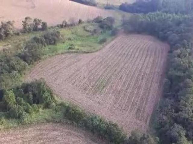 Fazenda/Sítio à Venda, 242000 m² por R$ 2.200.000