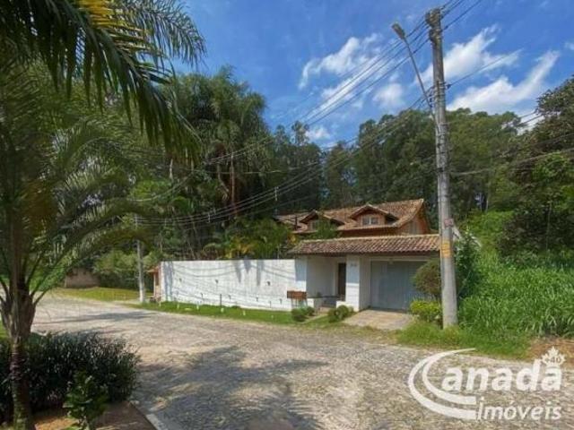 Fazendinha Casa Com 4 Dormitorios Sendo 3 Suites, Acessibilidade, Lazer, Natureza, Casa Caseiro!