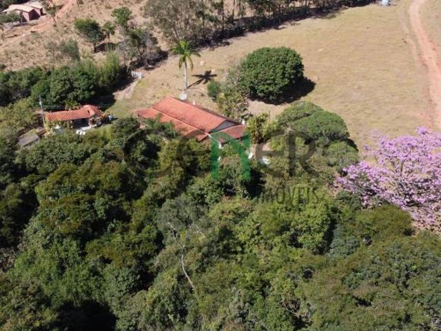 Fazendinha em área de expansão urbana de 30 ha em Oliveira MG
