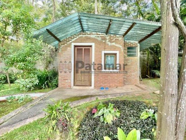 Fazendinha Rústica 3Q/1ste + edícula. Arq. Pepe Asbun. Em lote de 3.300 m2!