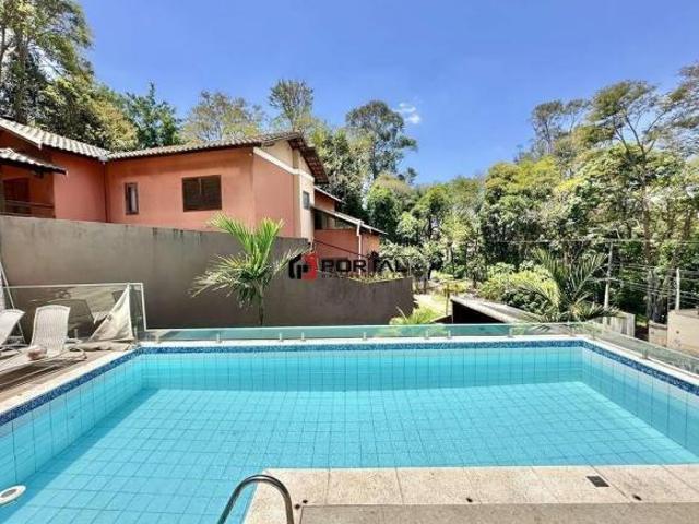 Fazendinha 4 Dormitóros 03 Suítes. Integrada, gourmet, piscina, lareira, hóspedes, escritório!