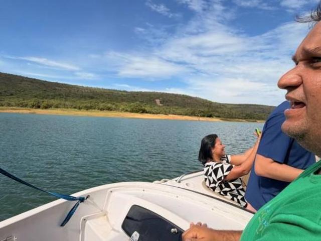 FAZENDINHAS DE 30.000M² ÀS MARGENS DA REPRESA DE TRÊS MARIAS