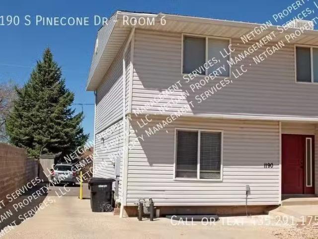 Female Student Housing 1190 Pinecone Dr #6