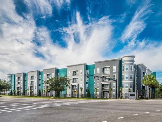 Female Sublease Takeover