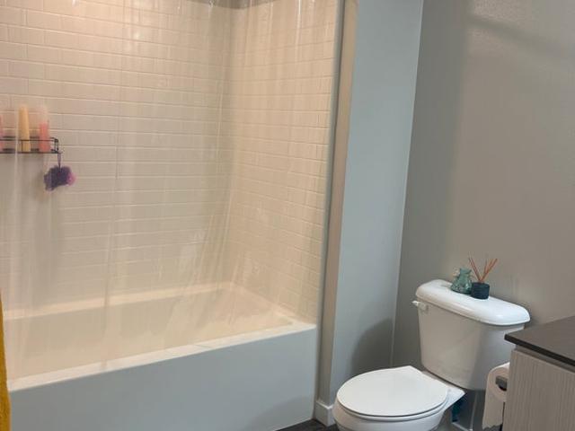 female roommate
