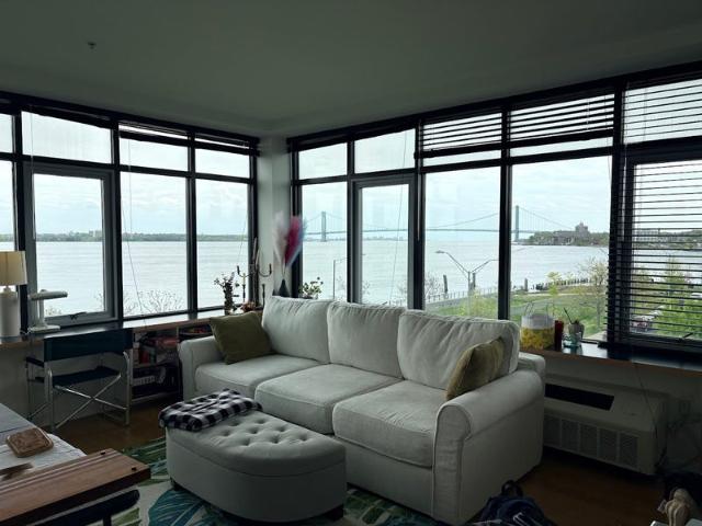 Female Roommate on North Shore Staten Island
