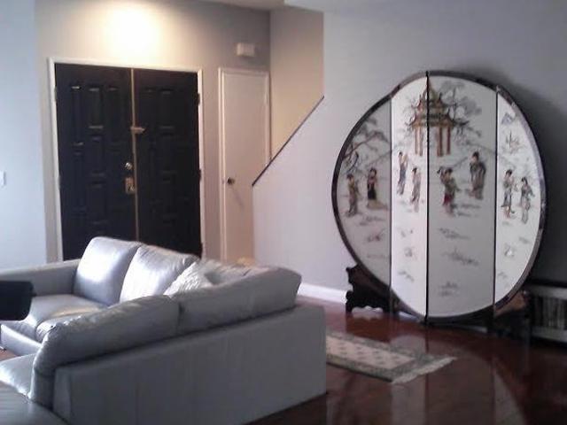 Female roommate needed in Alhambra