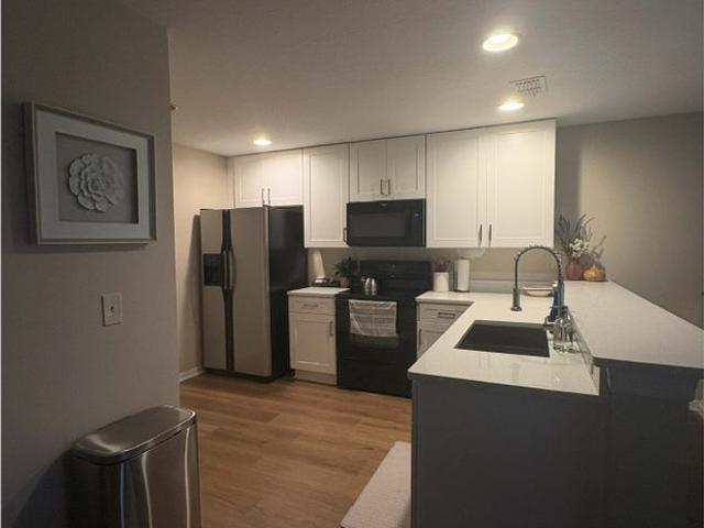 Female Roommate Wanted Near UCF!