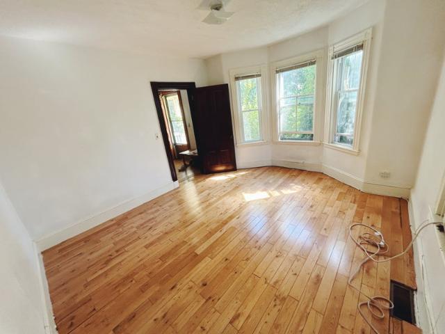 Room Available in Lower Allston September free