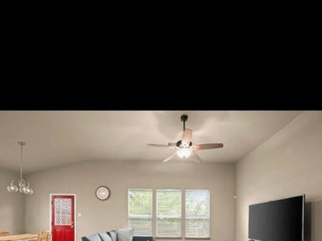 FEMALE ROOMMATE WANTED ! Kyle area