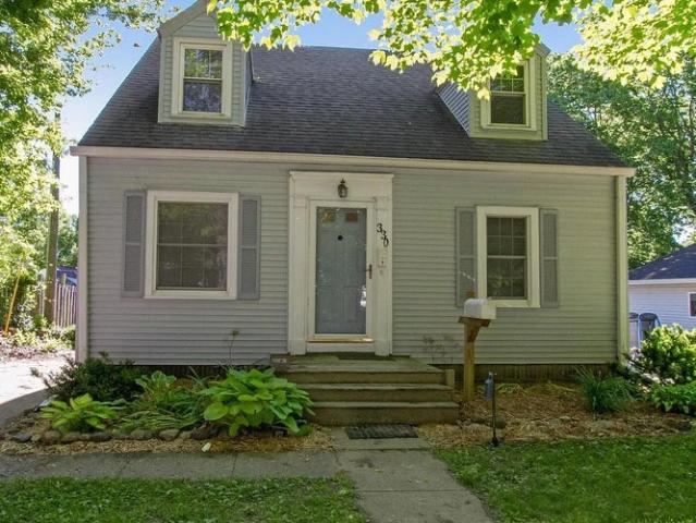 Female Roommate wanted 4 bed 2 bath house near ISU