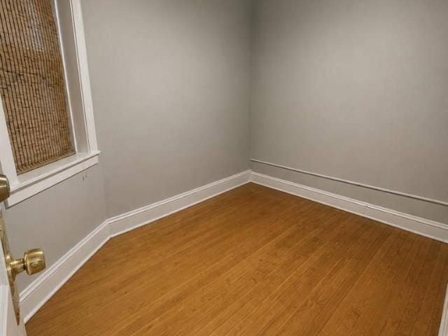 Female Roommates Wanted