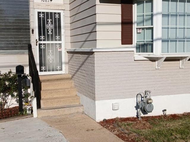 Females Only: Charming 1 BedShared Bath in a Sing