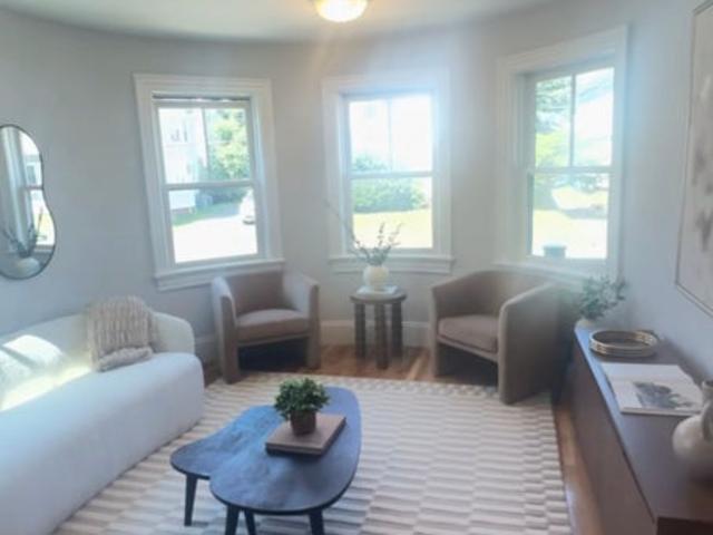 Females only room available in 3 bed 3 bath