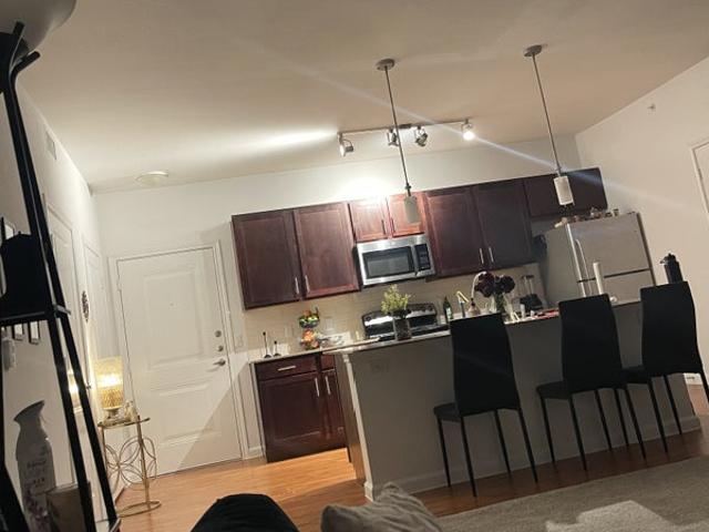 Females south atx