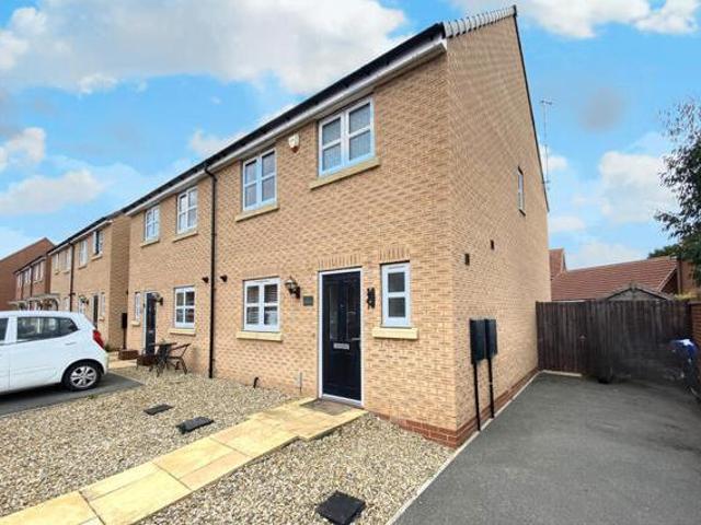 Fenton Drive, West Ayton, 3 Bedroom Semi detached