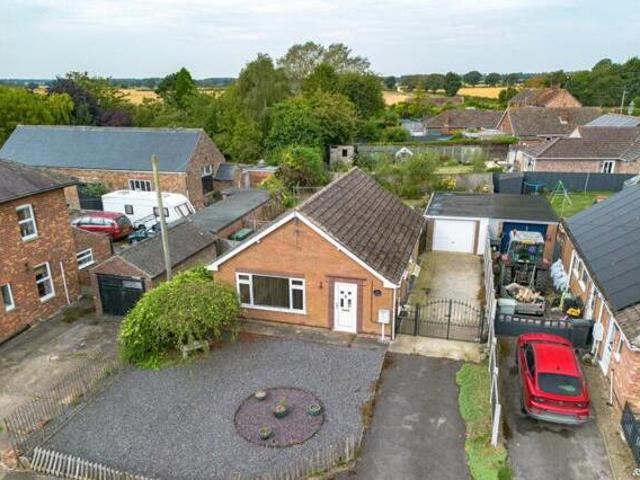 Fen Road, East Kirkby, 2 Bedroom Detached